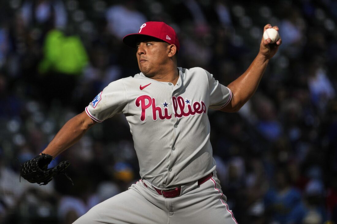 Suárez shines as Phillies beat Brewers 2-0 to win series between NL ...